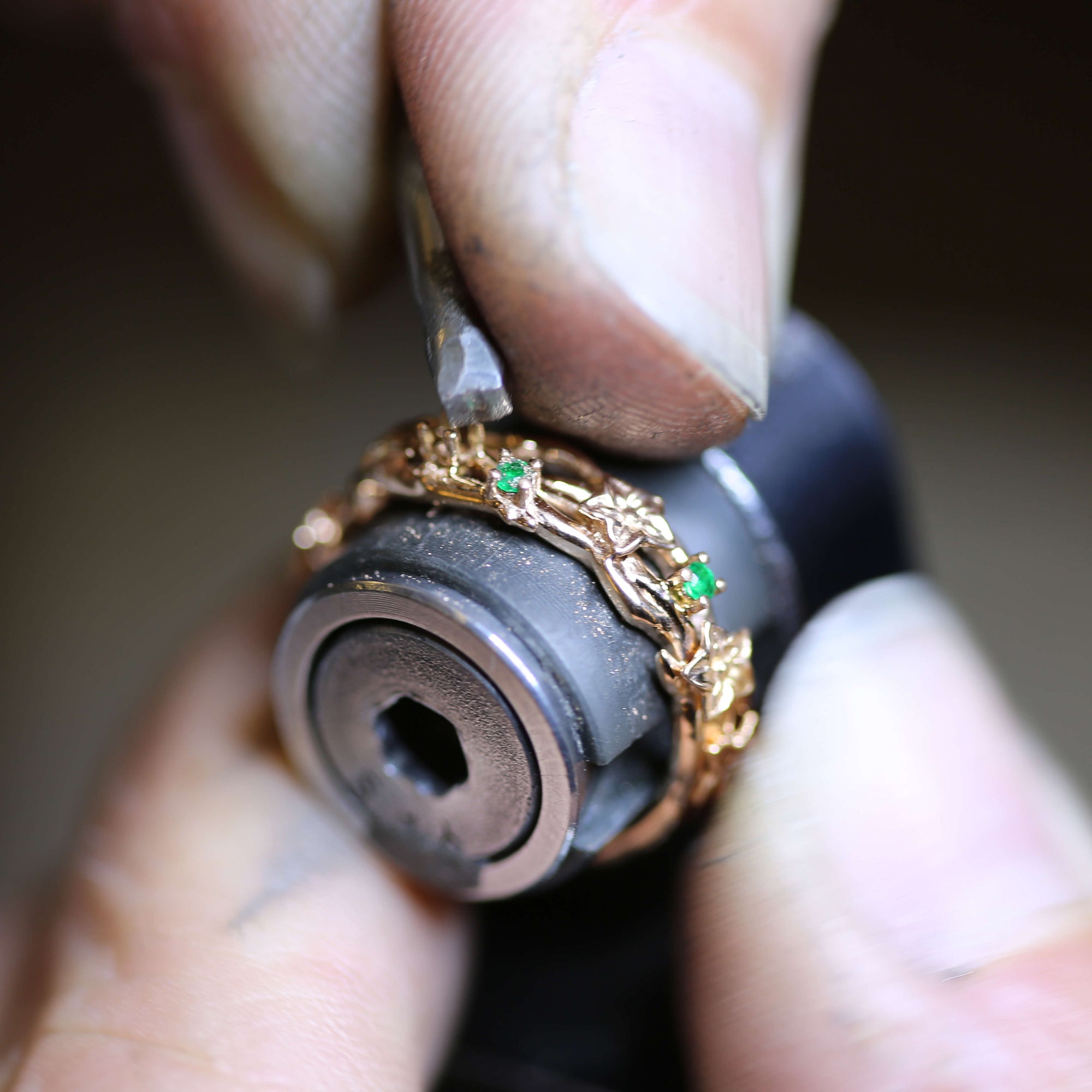 Bespoke Stoned Flower & Vine Engagement Ring – Stephen Einhorn